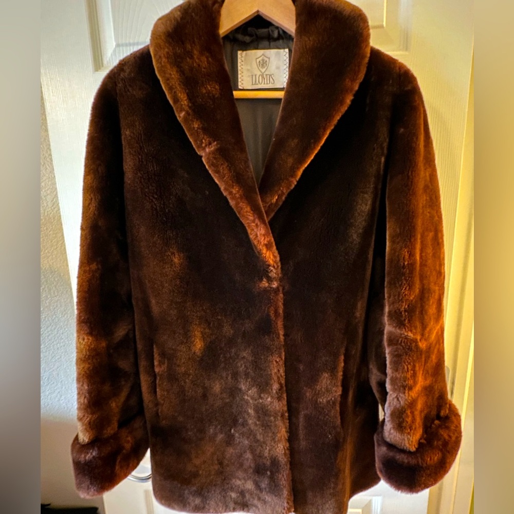 Vintage Lloyds Mouton Fur Stroller - Gem